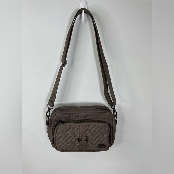 lug | Bags | Lug Carousel Crossbody Bag | Poshmark